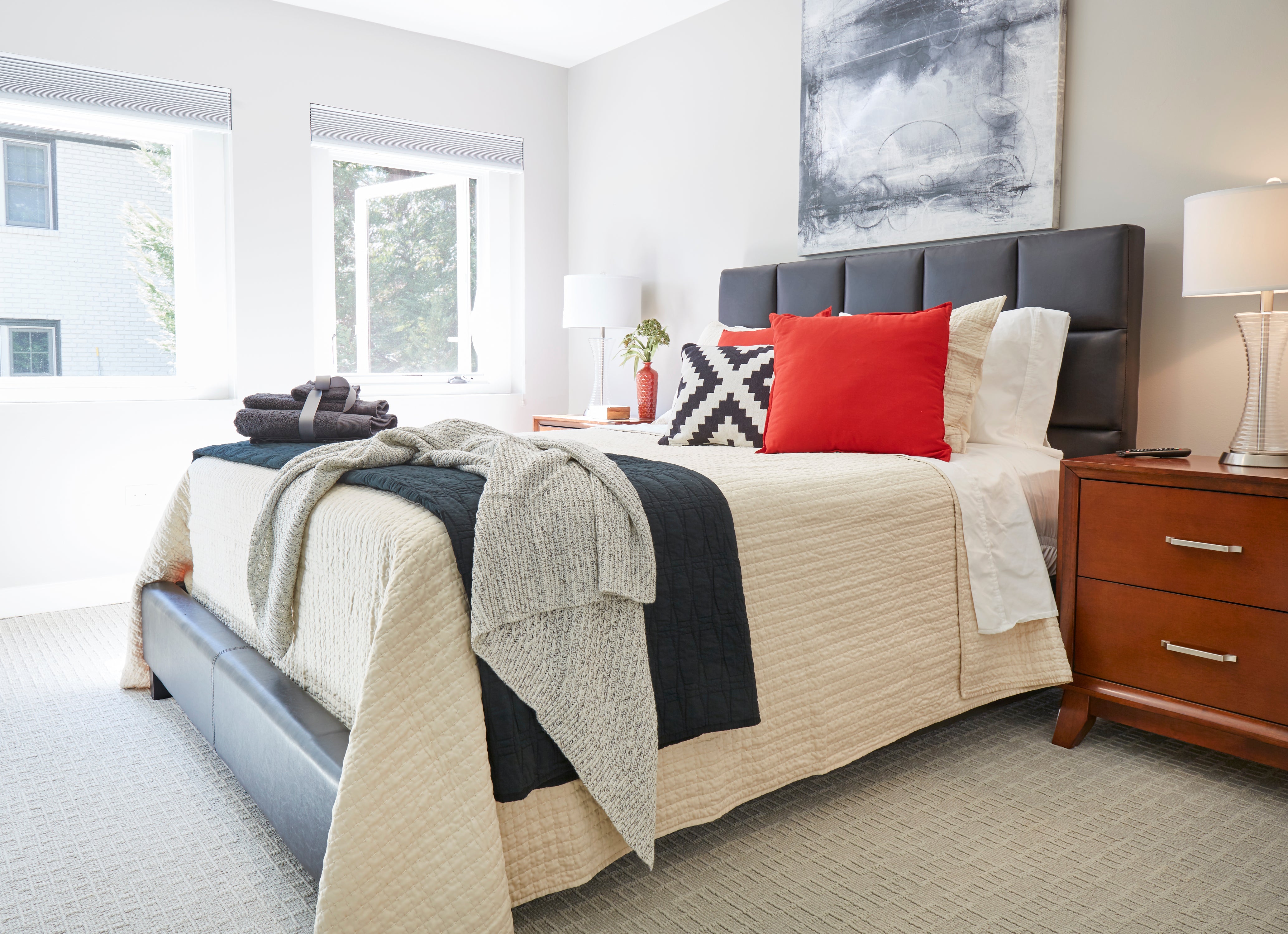High Point House: Two Guest Bedroom Styles – iNSPIRE Q Home